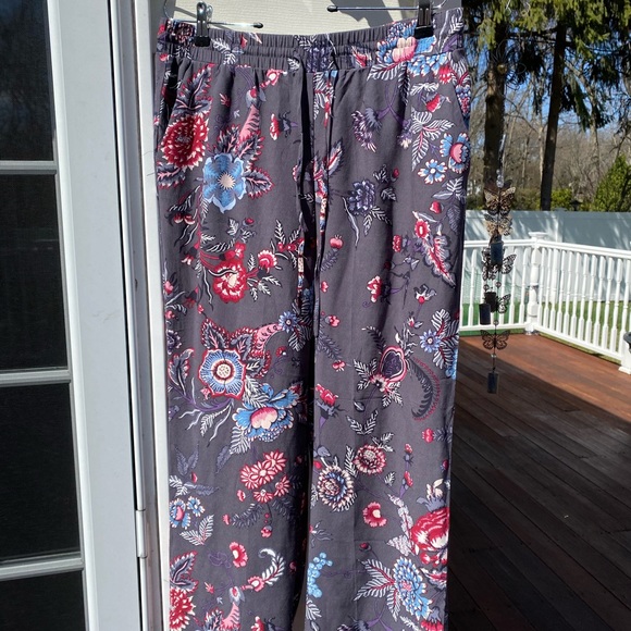 LOFT | Pants & Jumpsuits | Loft Floral Drawstring Pants | Poshmark